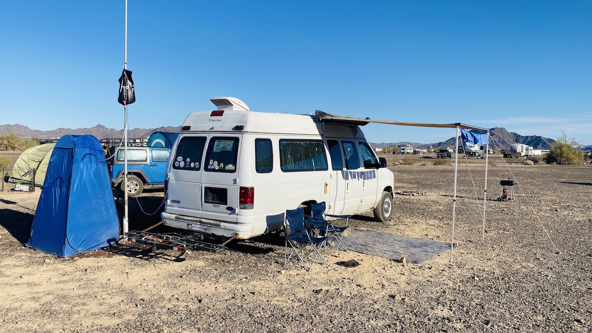 How I Take a Shower In the Desert – Smokey Da Van