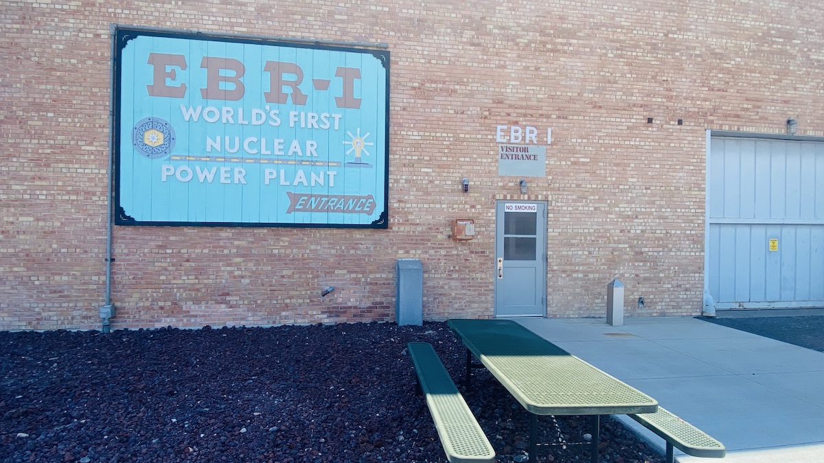 EBR-1: The World’s First Nuclear Power Plant – Smokey Da Van