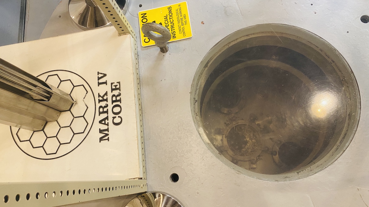 EBR-1: The World’s First Nuclear Power Plant – Smokey Da Van