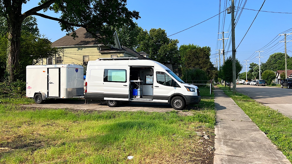 Urban Van Life – Smokey Da Van
