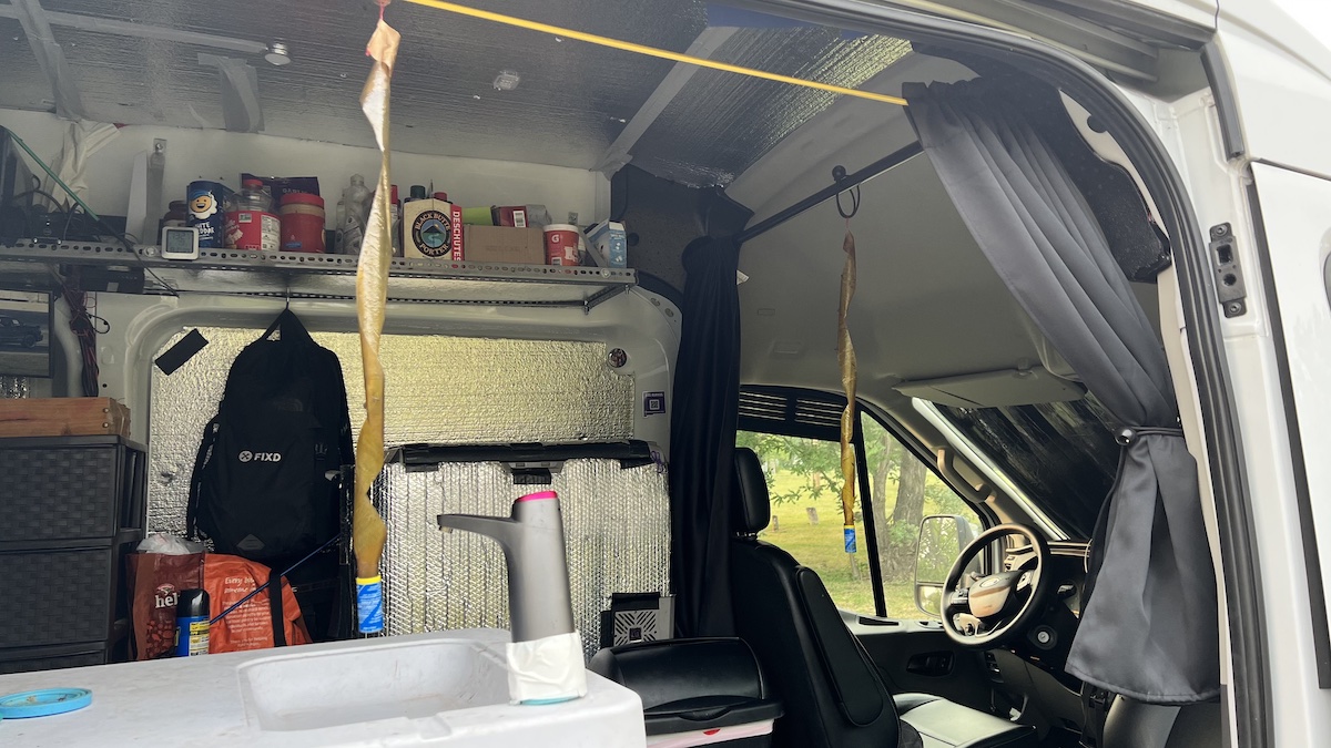 How To Control the Fly Population – Smokey Da Van